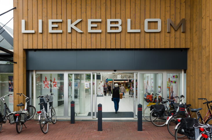 Okay Fashion & Jeans opent winkel in de Liekeblom in Leek | InfoLeek