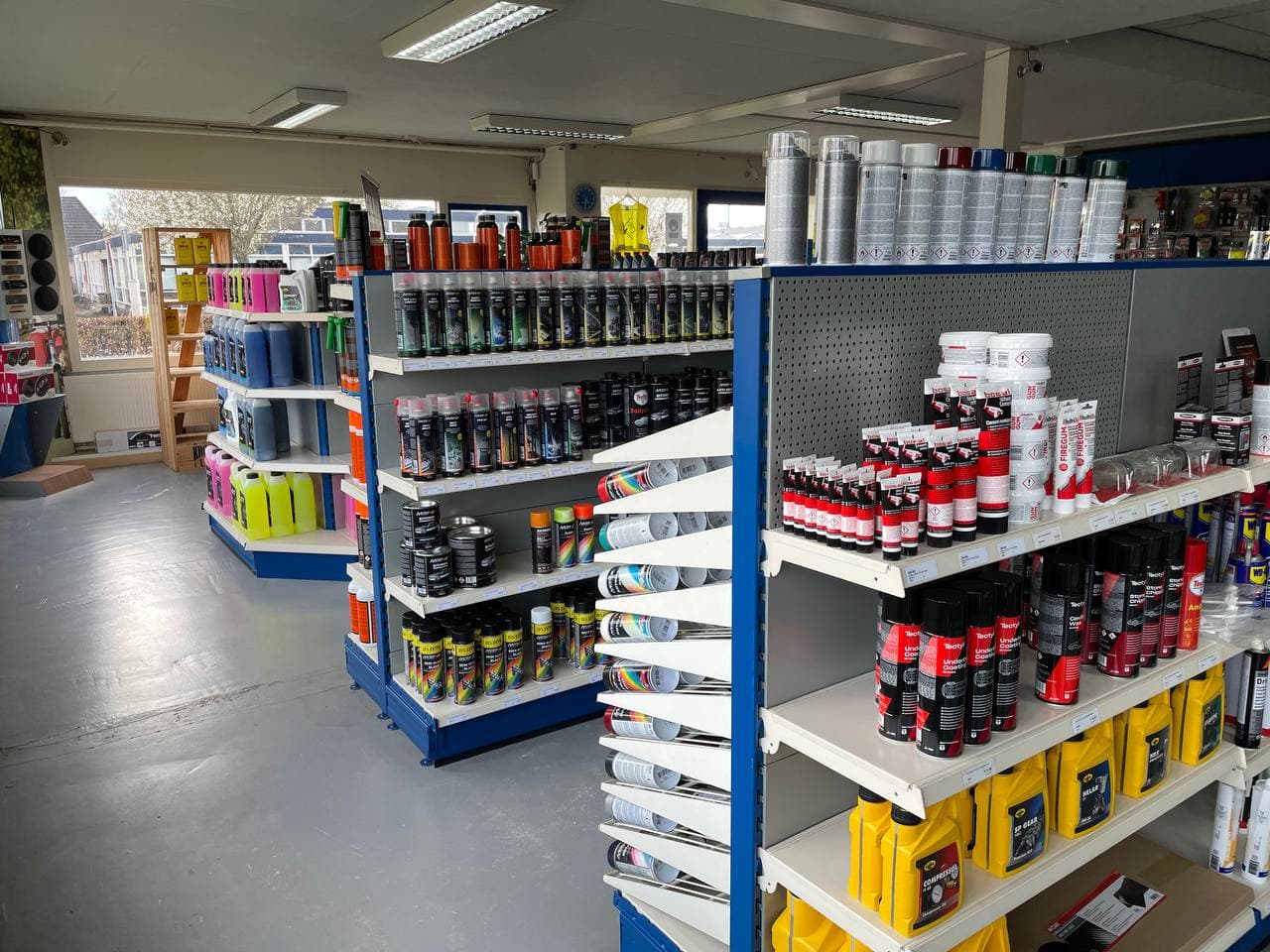 Brezan Leek verhuist na 13 jaar vanaf de Euroweg naar een nieuwe ...