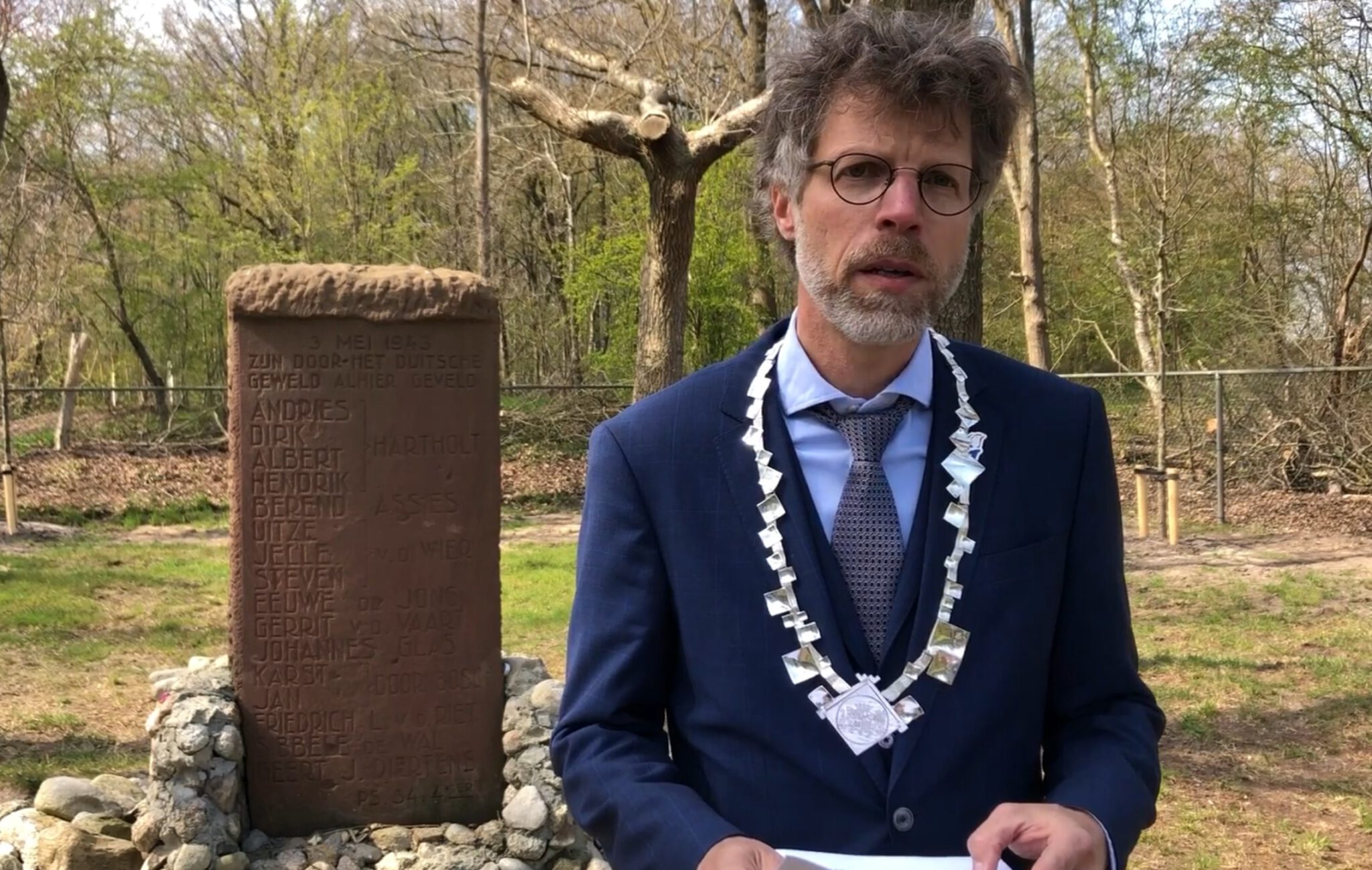 4 Mei-toespraak burgemeester Ard van der Tuuk (Video) | InfoLeek