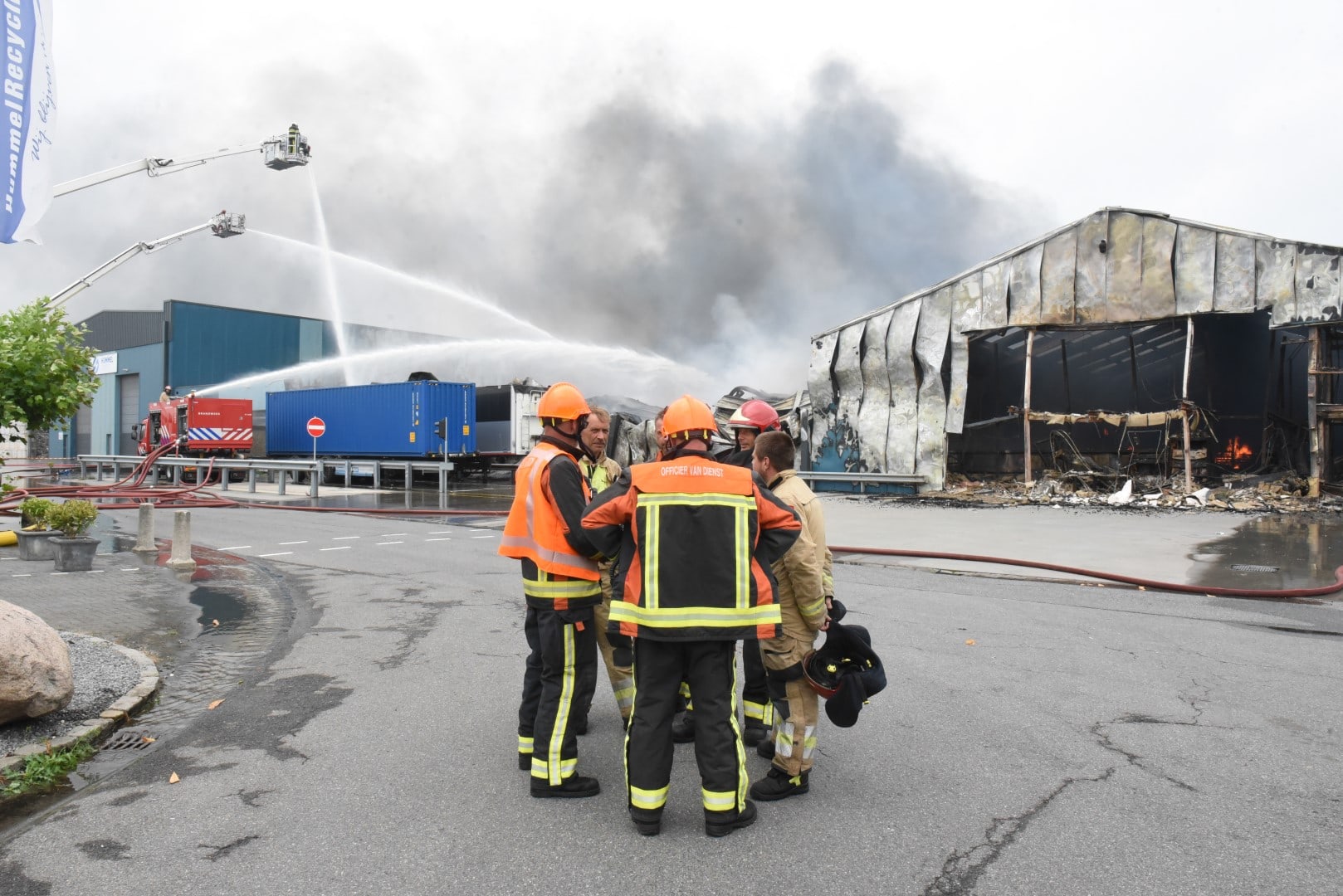 Sein 'brand meester' gegeven in Leek; 'Nablussen zal nog de hele middag duren' (Update) | InfoLeek