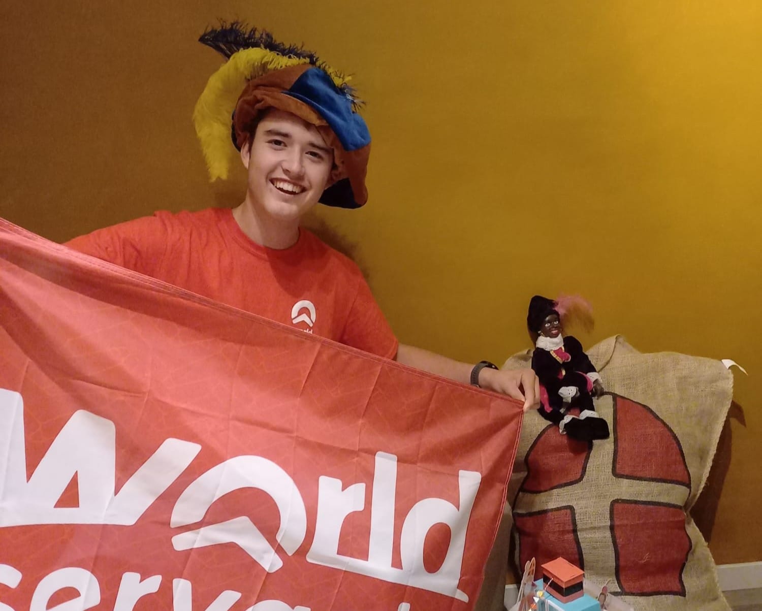 17-jarige Timothy uit Leek zamelt geld in voor jongerencentrum in Zuid ...