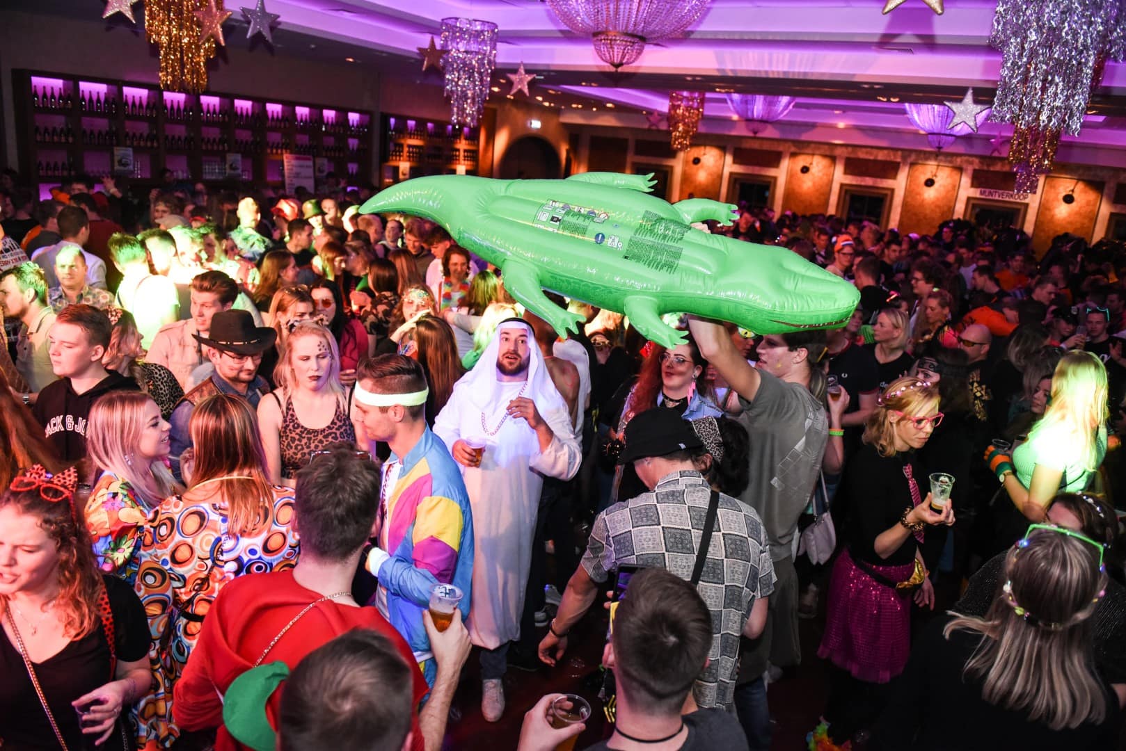 Het Foute Feest (18+) op zaterdag 7 december in Tolbert | InfoLeek