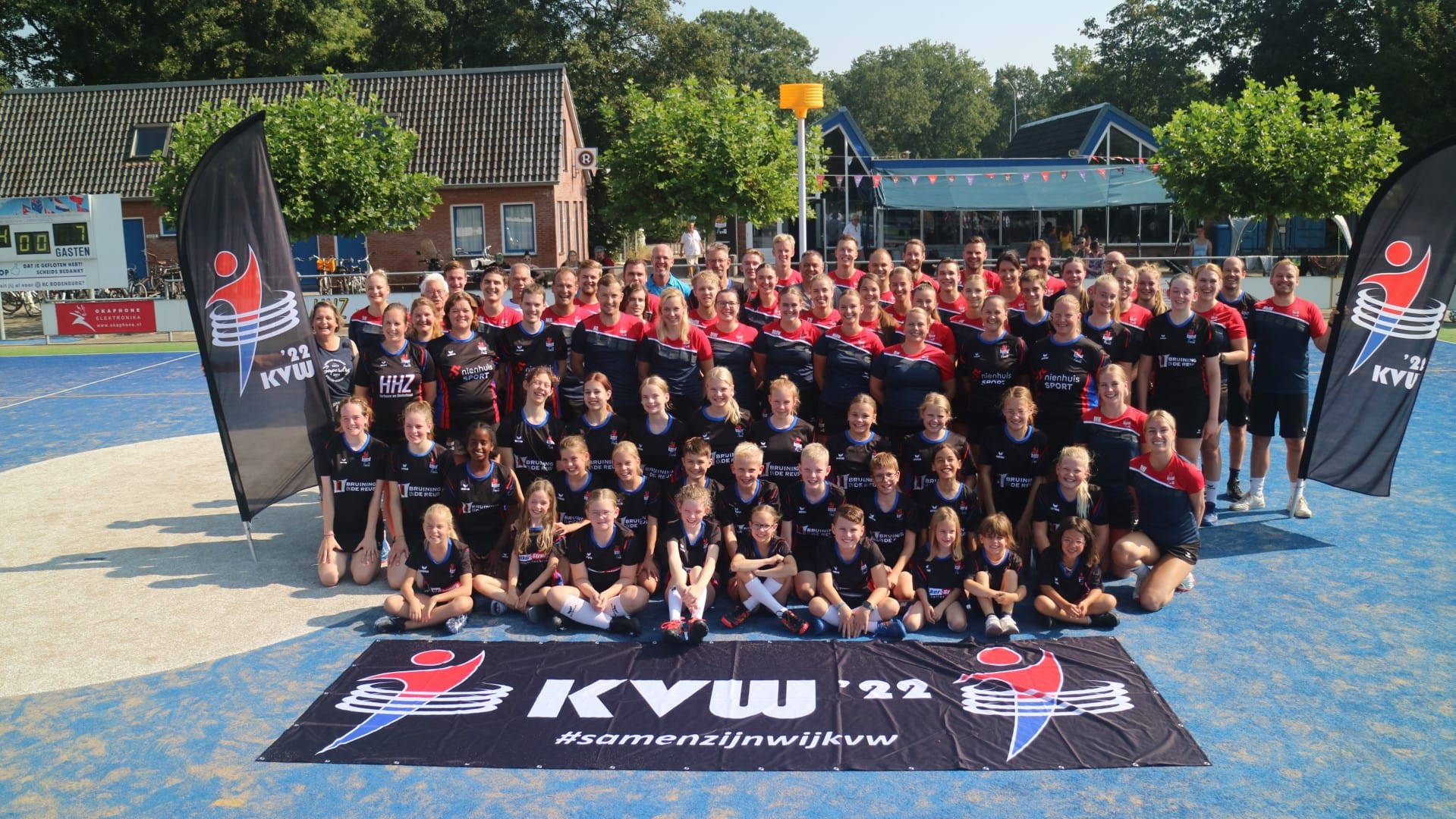 Stralende seizoensopening bij KVW ’22 | InfoLeek