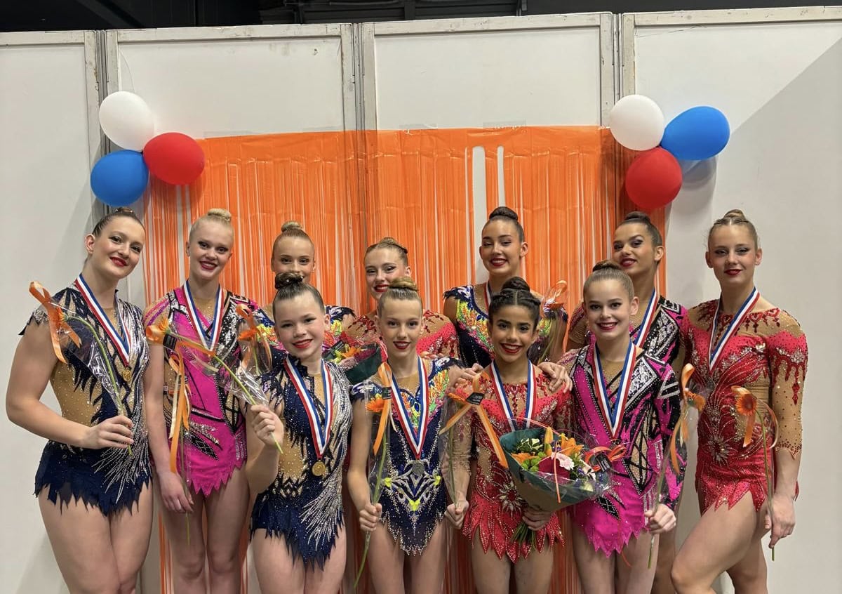 Vier teams van Acro Academy Noord Nederland Nederlands kampioen A-lijn Acrogym | InfoLeek