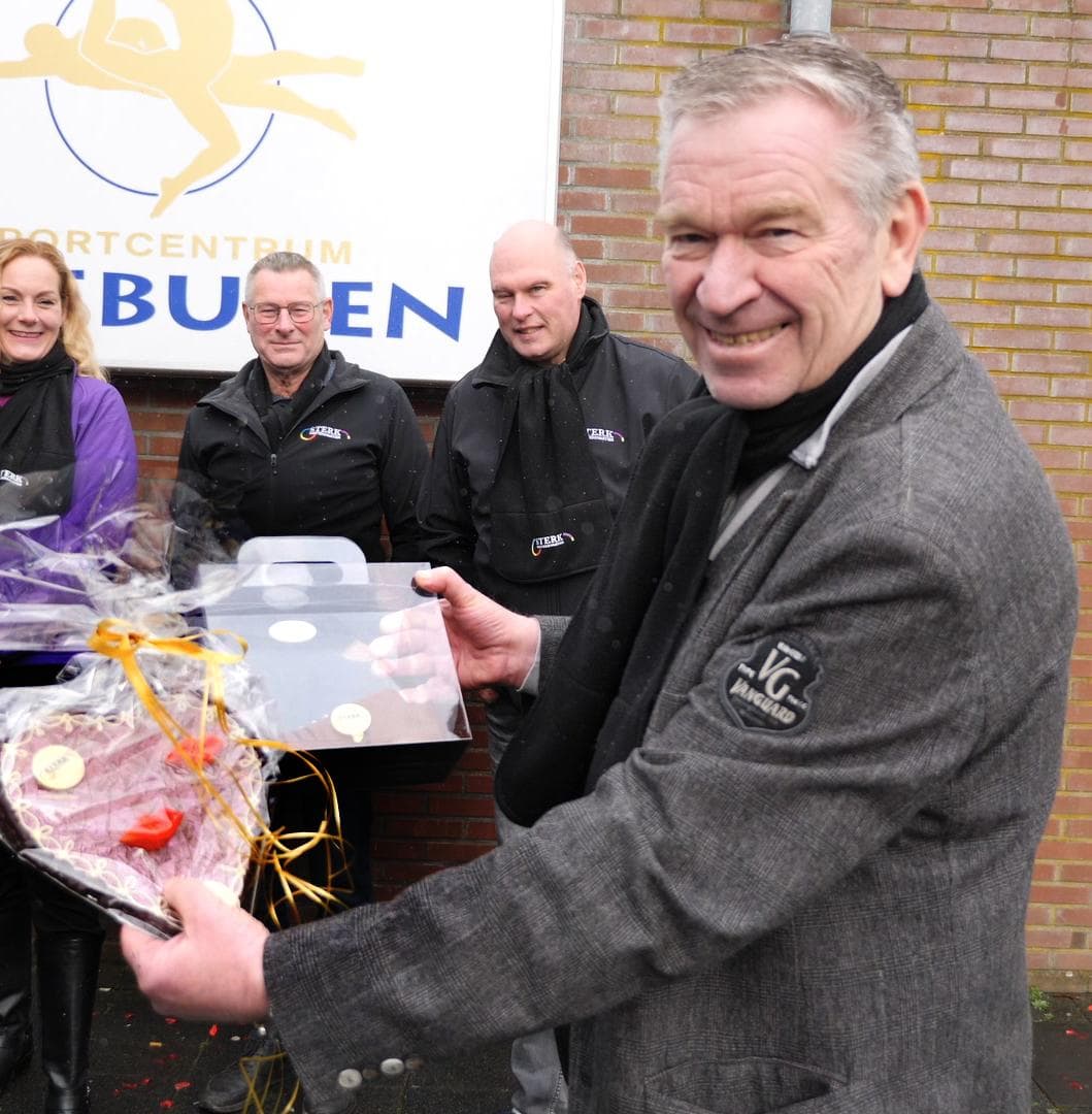 Sporticoon en voormalig Groninger van het Jaar Hans Nijland trapt ...