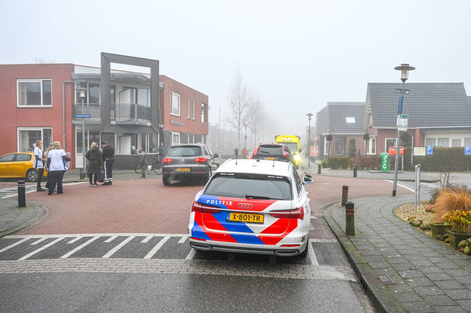 Aanrijding op Hoornweg Marum: fietsster gewond naar ziekenhuis | InfoLeek